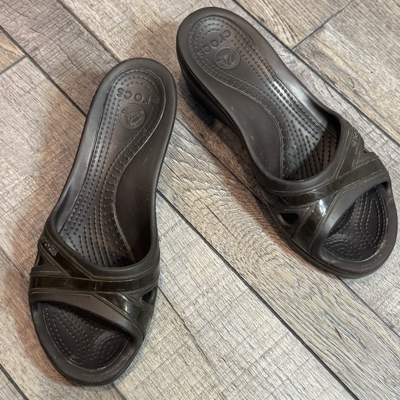 CROCS | Shoes | Crocs Black Kadee Wedge Slide Sandals 8 | Poshmark